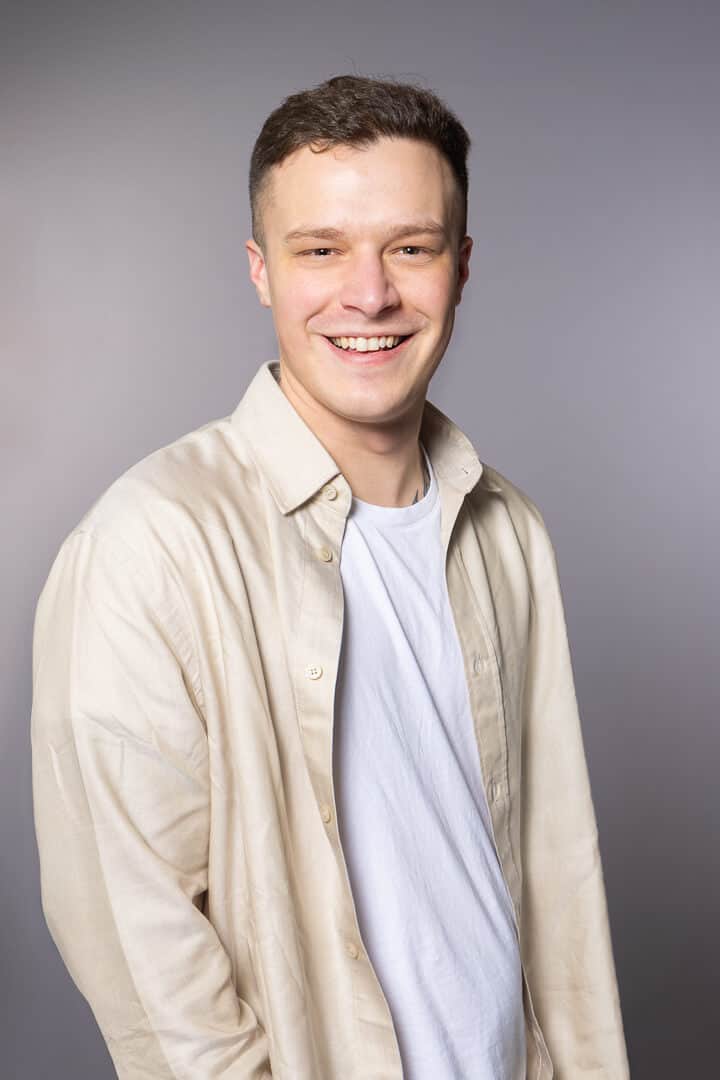 Joshua Boulter | Social Chameleon Marketing